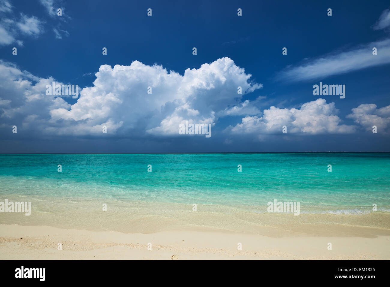 Crystal clear turquoise water at tropical beach Stock Photo - Alamy