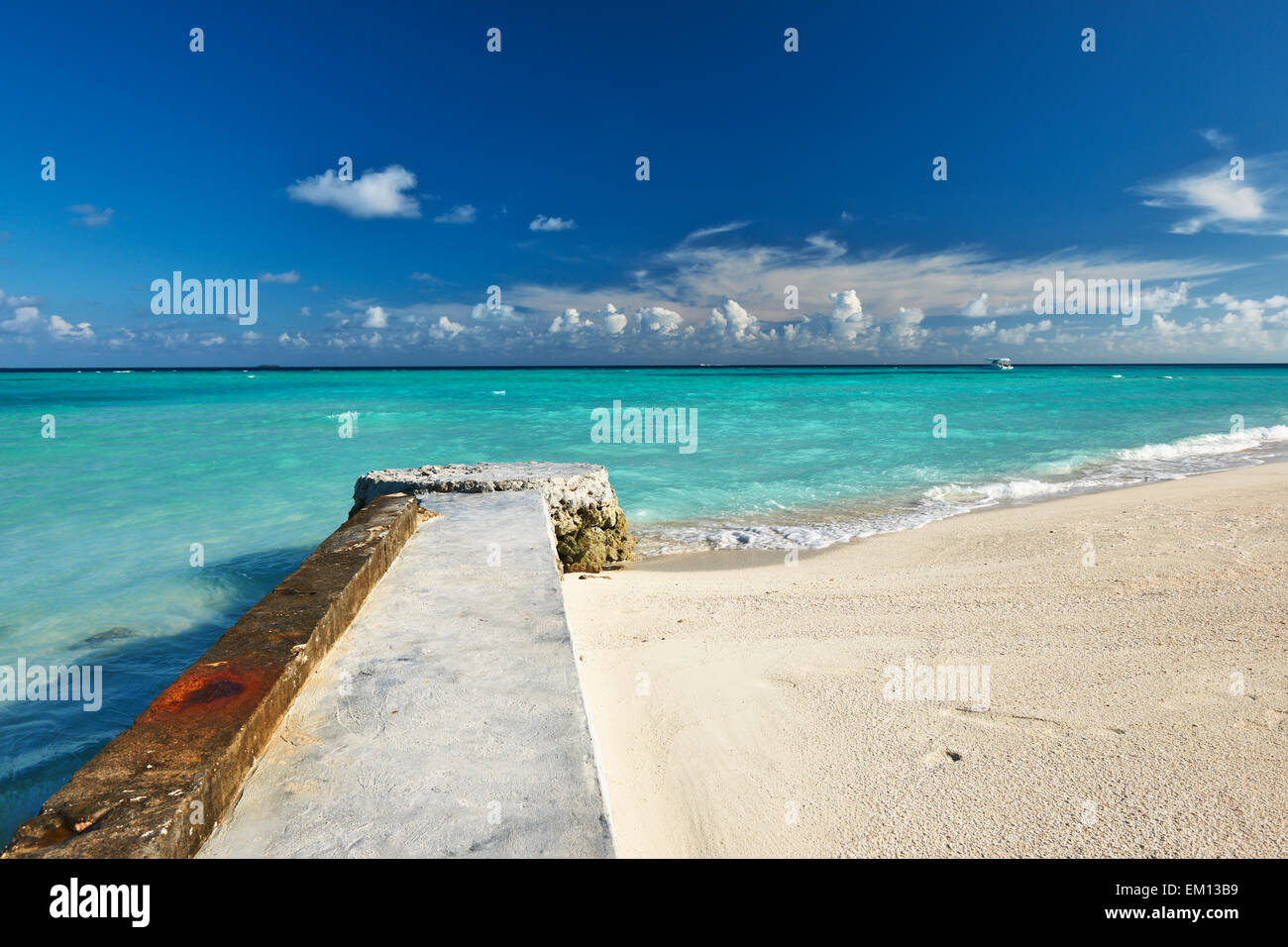 Beautiful beach with jetty Stock Photo - Alamy