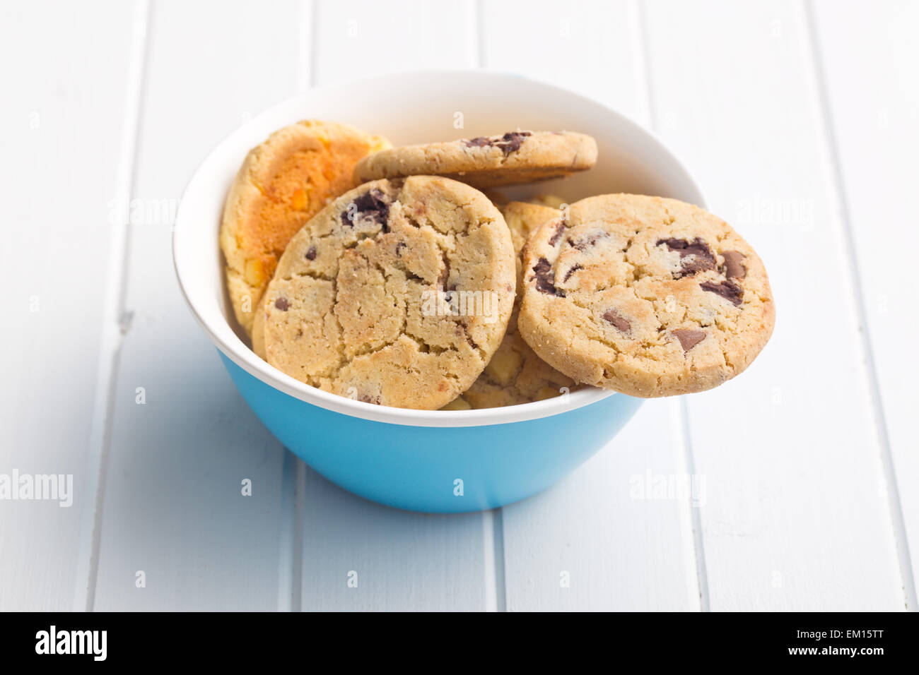 the chocolate cookies in bowl Stock Photo - Alamy