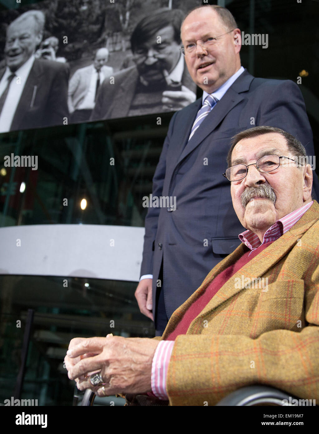 FILE - A file picture dated 26 June 2013 shows German Nobel Prize ...