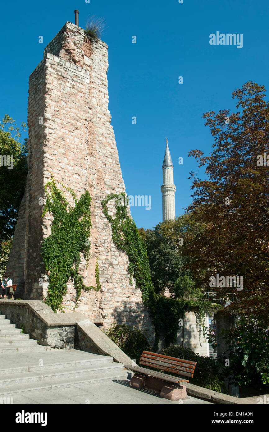 Türkei, Istanbul, Sultanahmet, Wasserturm über der Zisterne Yerebatan ...