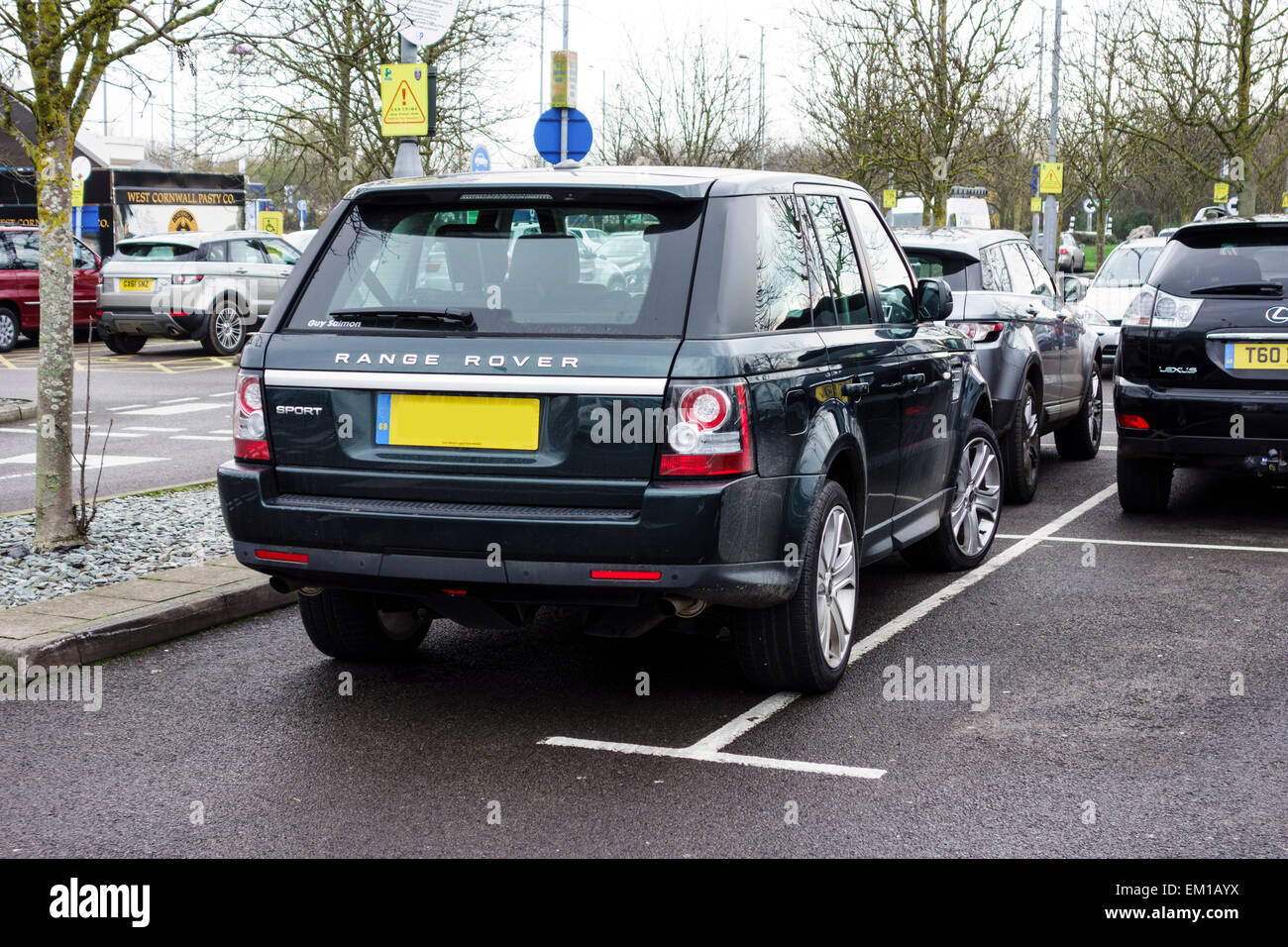 Selfish car parking hi-res stock photography and images - Alamy