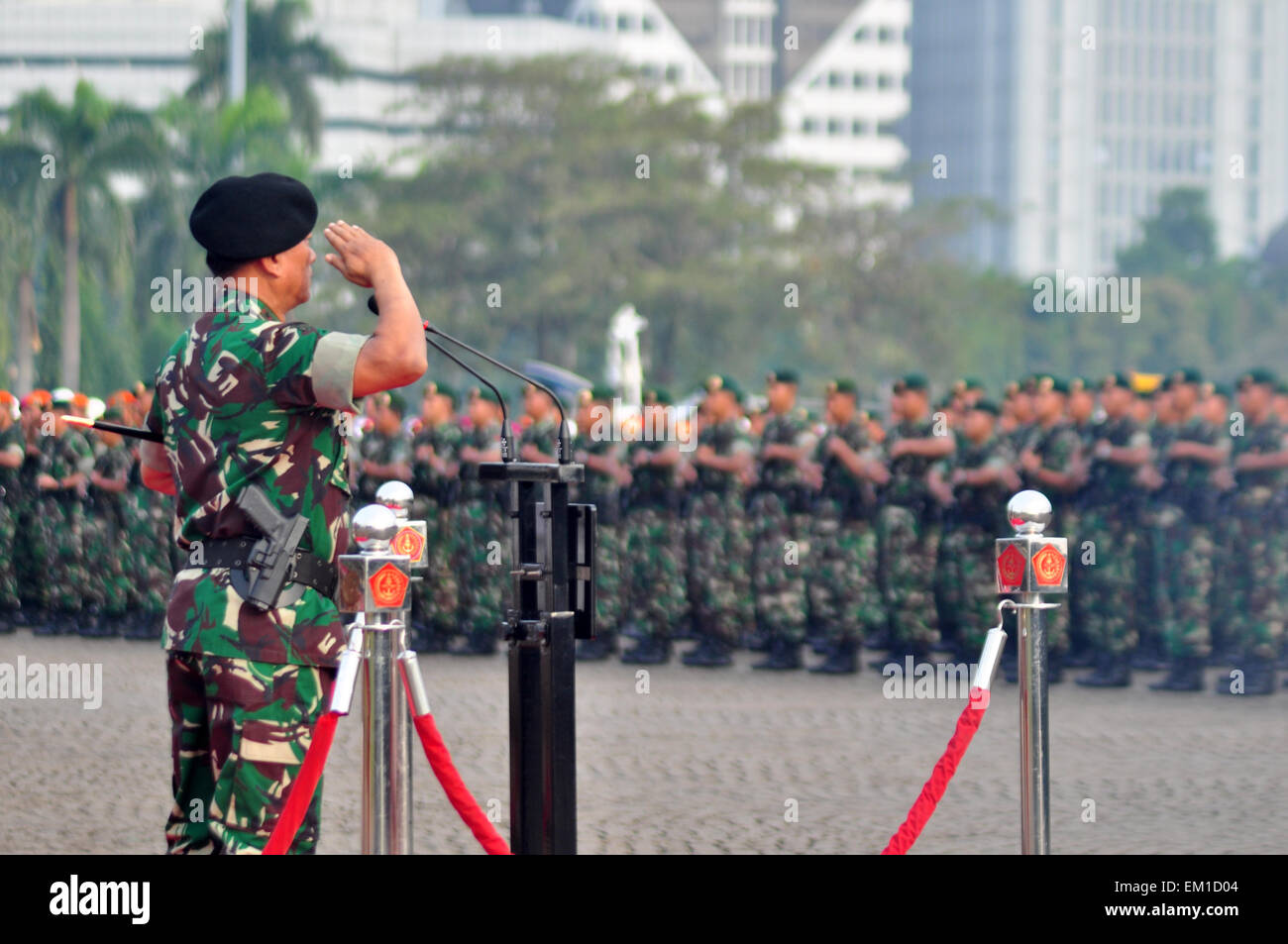 Indonesian army in uniform hi-res stock photography and images - Alamy