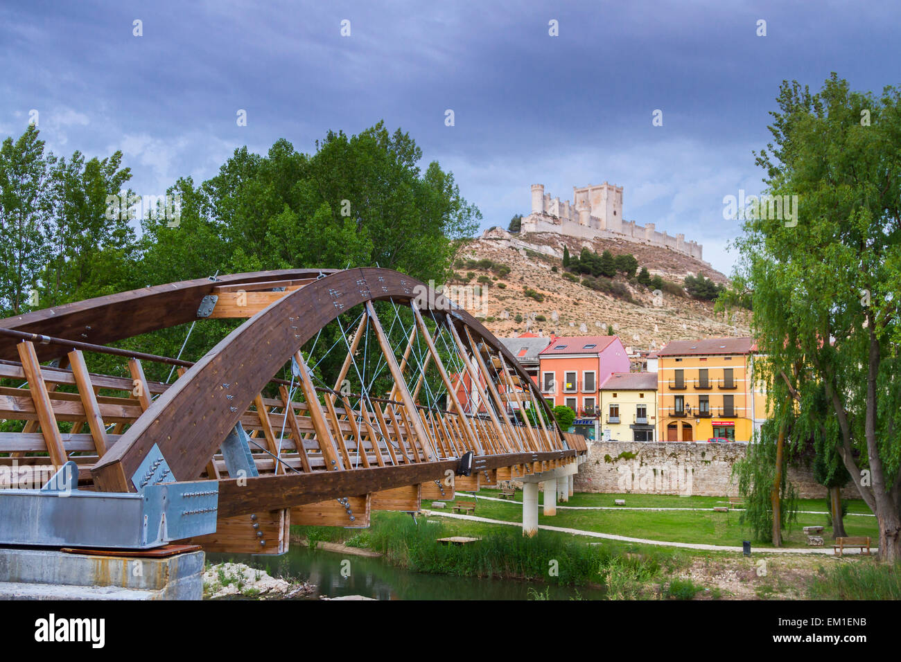 Bridge village hi-res stock photography and images - Alamy