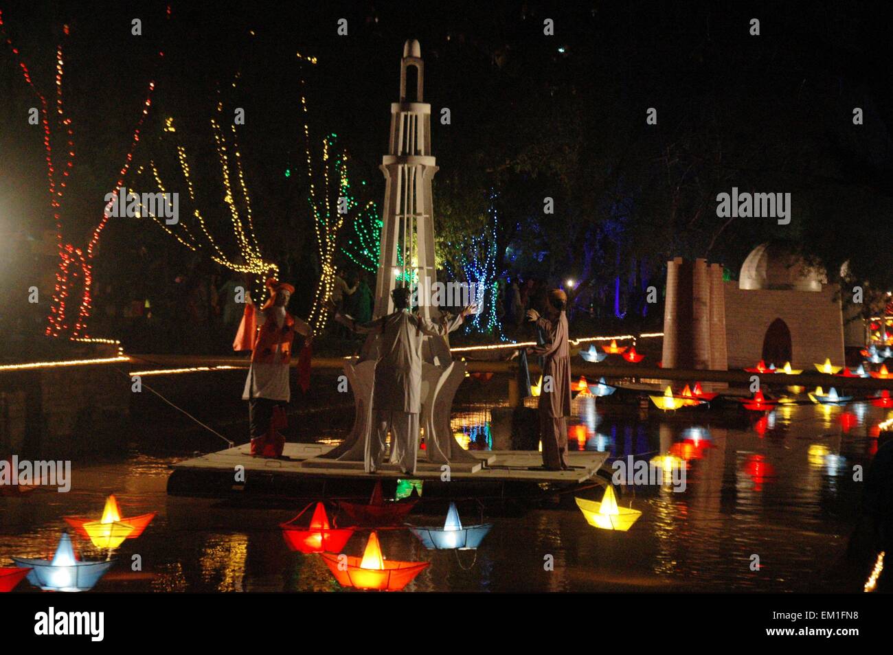Lahore, Pakistan. 15th April, 2015. Photo taken on April 15, 2015 shows ...