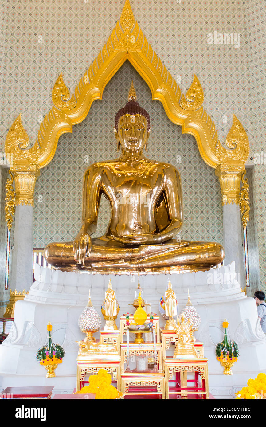 Detail of Wat Traimit, Bangkok, Thailand Stock Photo - Alamy