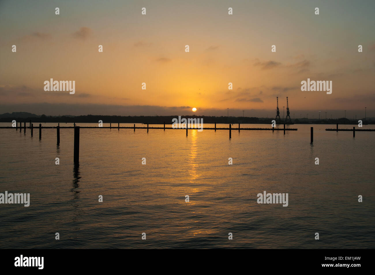 Atardecer en Mayflower Park Southampton England. Sunset at Mayflower ...