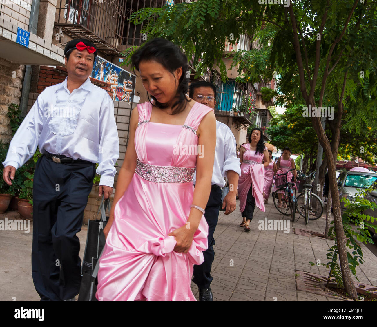 Dressed formally hi-res stock photography and images - Alamy