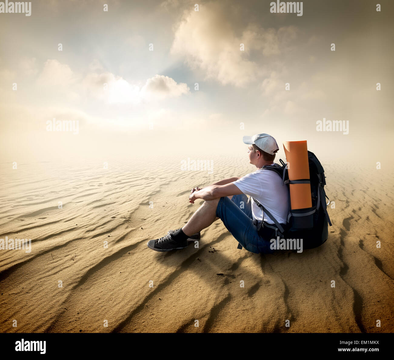 Sitting in hot sun hi-res stock photography and images - Alamy