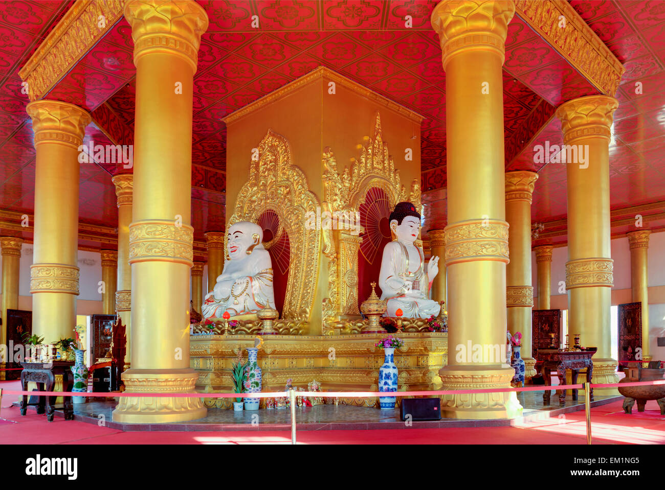 Shan Temple; Mangshi Yunnan China Stock Photo - Alamy