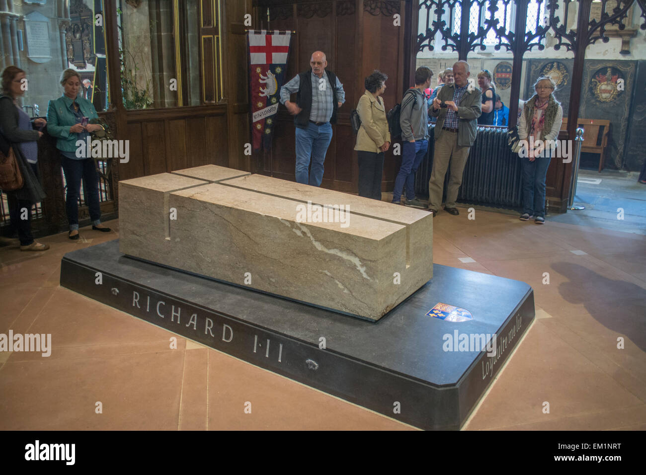 Public view the reinterment Tomb of King Richard III at Leicester ...