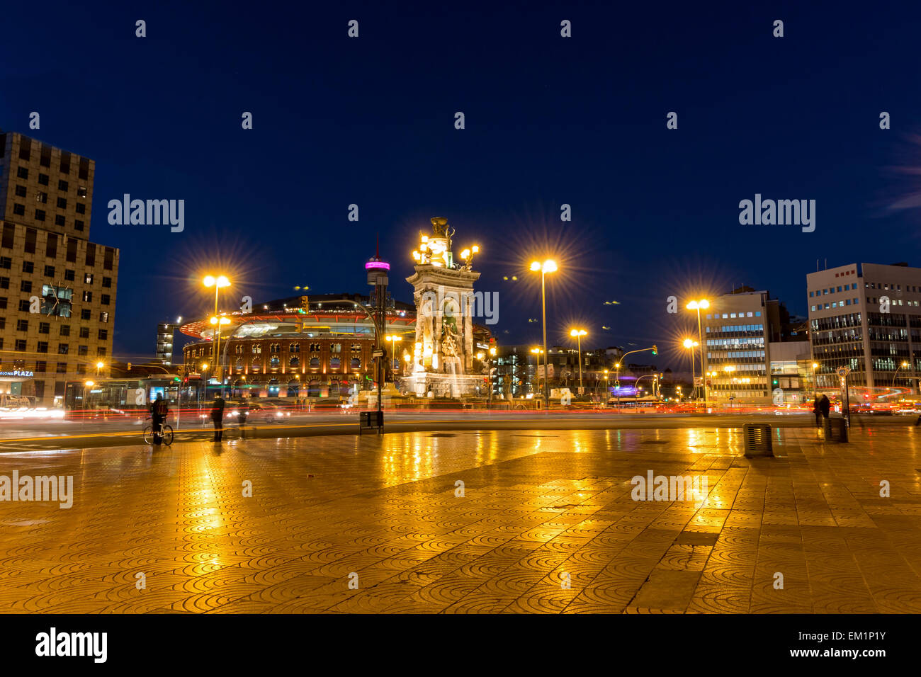 Night lights on the street (Spain,Barcelona Stock Photo - Alamy