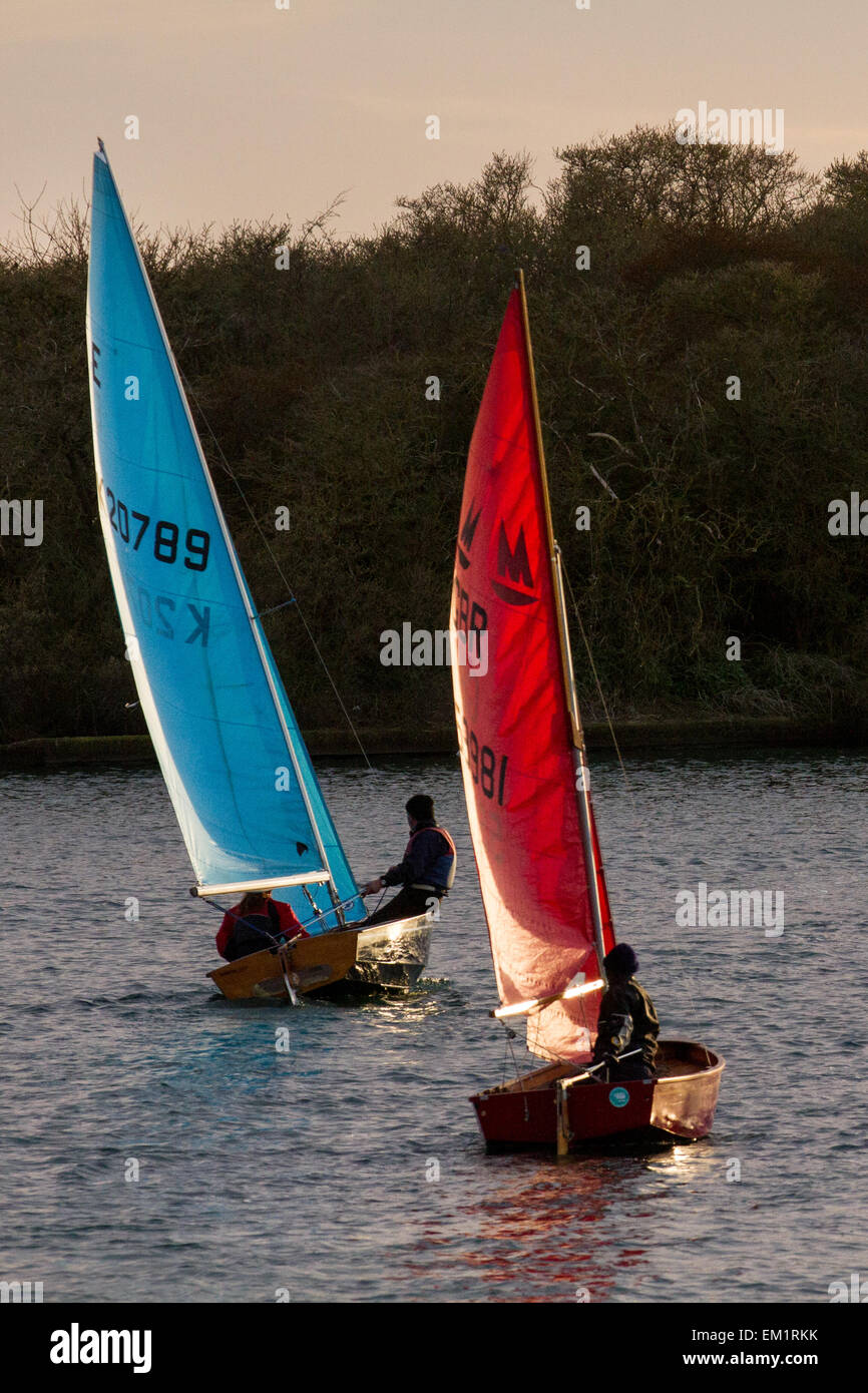 Southport, Merseyside, UK 15th April, 2015. UK Weather. 'Ladies who ...