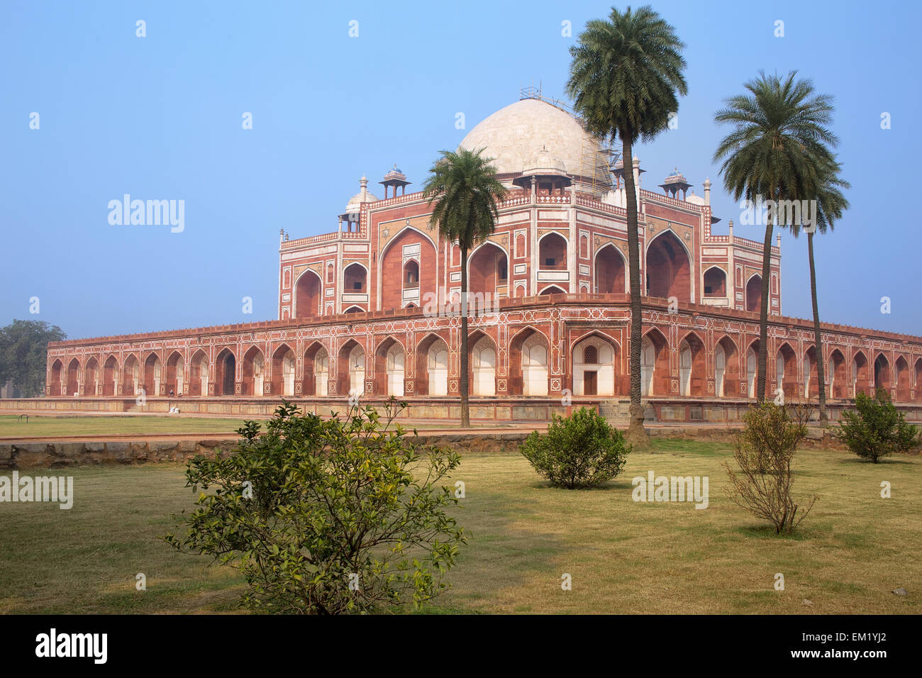 Mughal dome humayuns tomb hi-res stock photography and images - Alamy