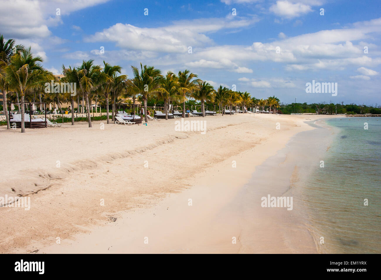Oceanside shot of Mexico's Maya Riviera on the Caribbean Sea Stock ...