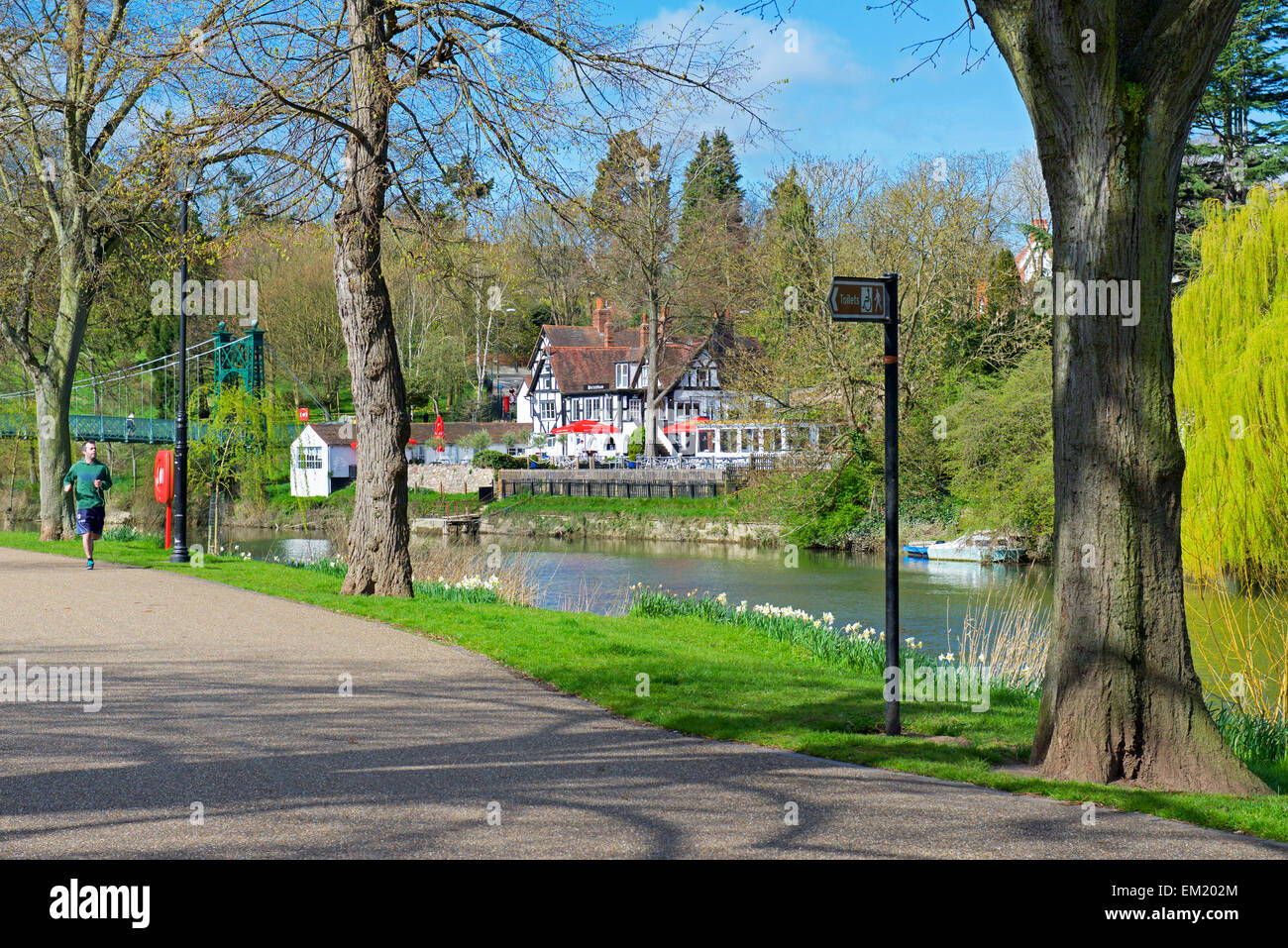 River severn path hi-res stock photography and images - Alamy