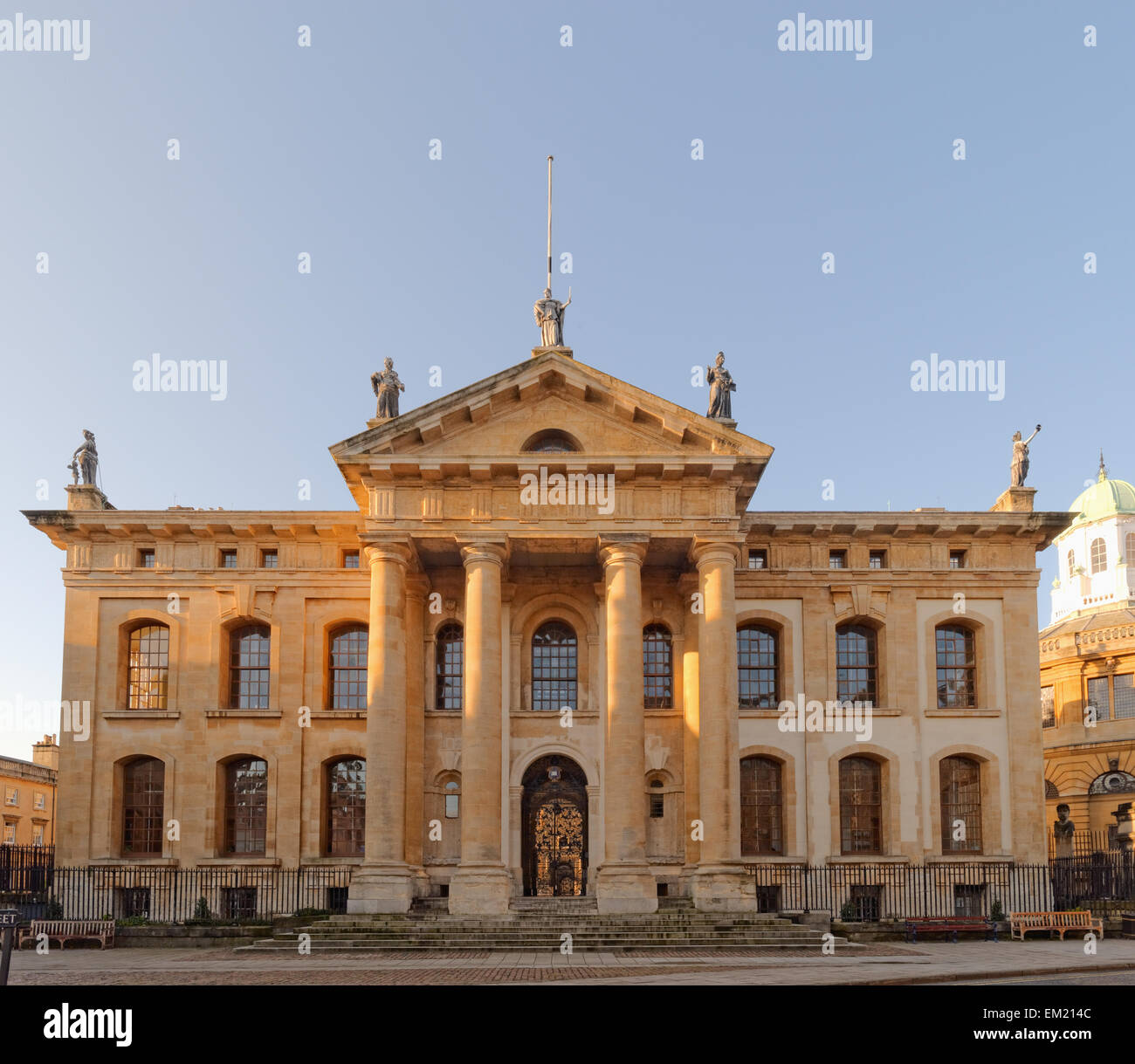 Clarendon press hi-res stock photography and images - Alamy