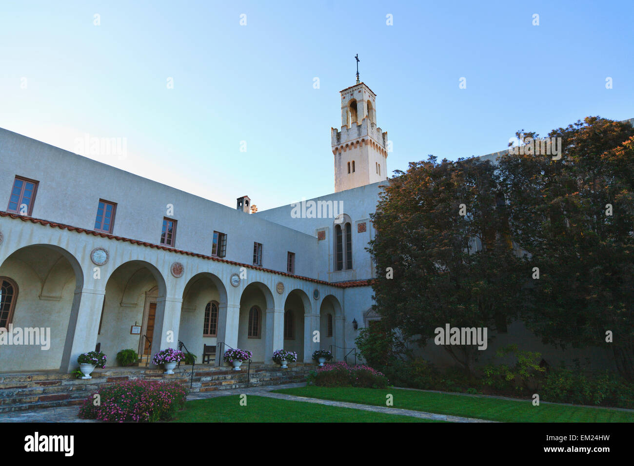 Carmelite monastery carmel california hi-res stock photography and ...