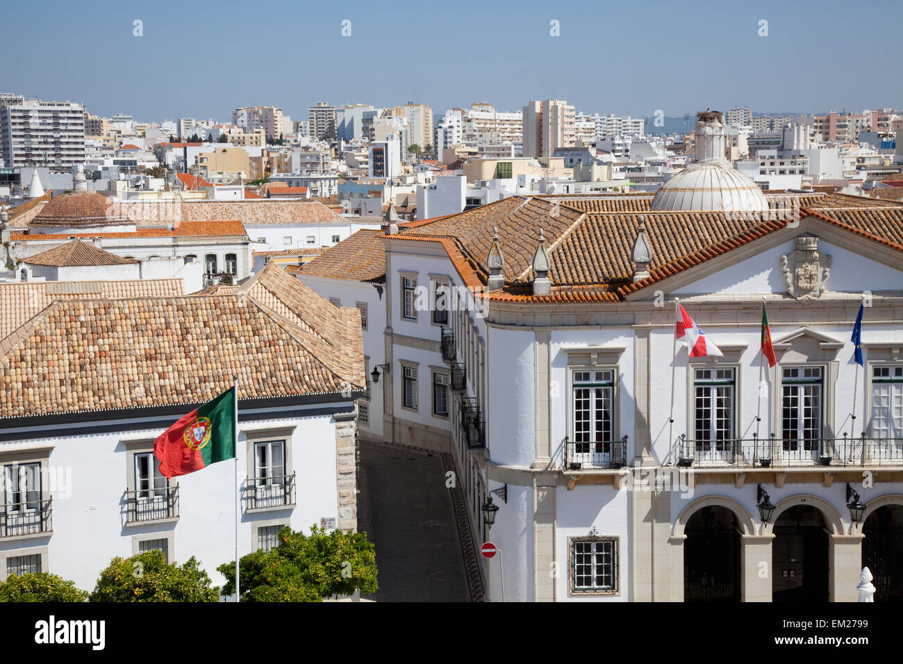 Flags on front building hi-res stock photography and images - Alamy
