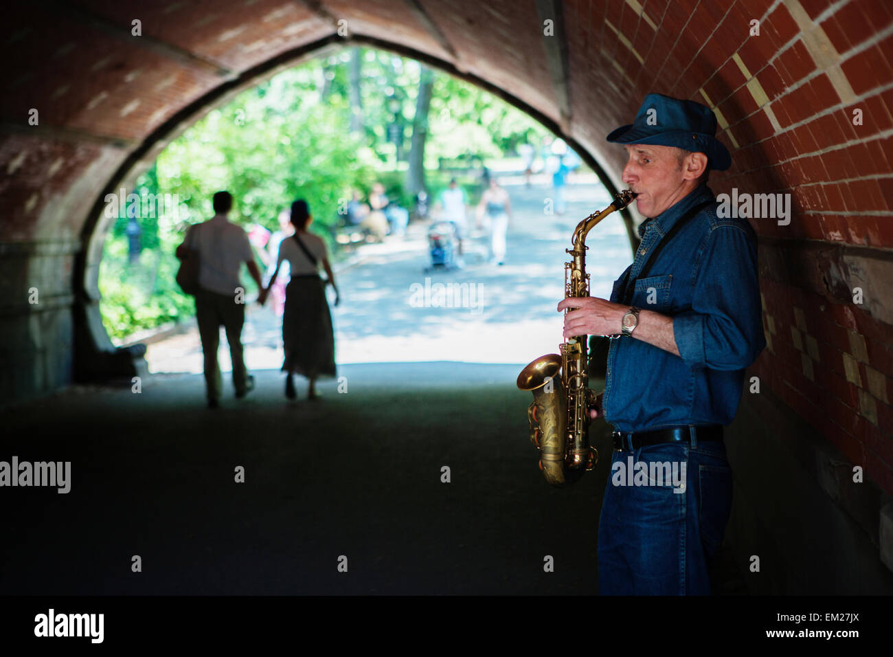 Man playing saxophone tunnel hi-res stock photography and images - Alamy