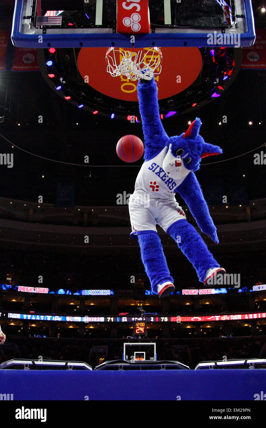 Philadelphia 76ers mascot hi-res stock photography and images - Alamy