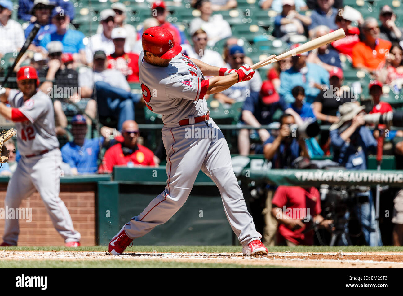 Arlington, Texas, USA. 15th Apr, 2015. Los Angeles Angels third baseman ...