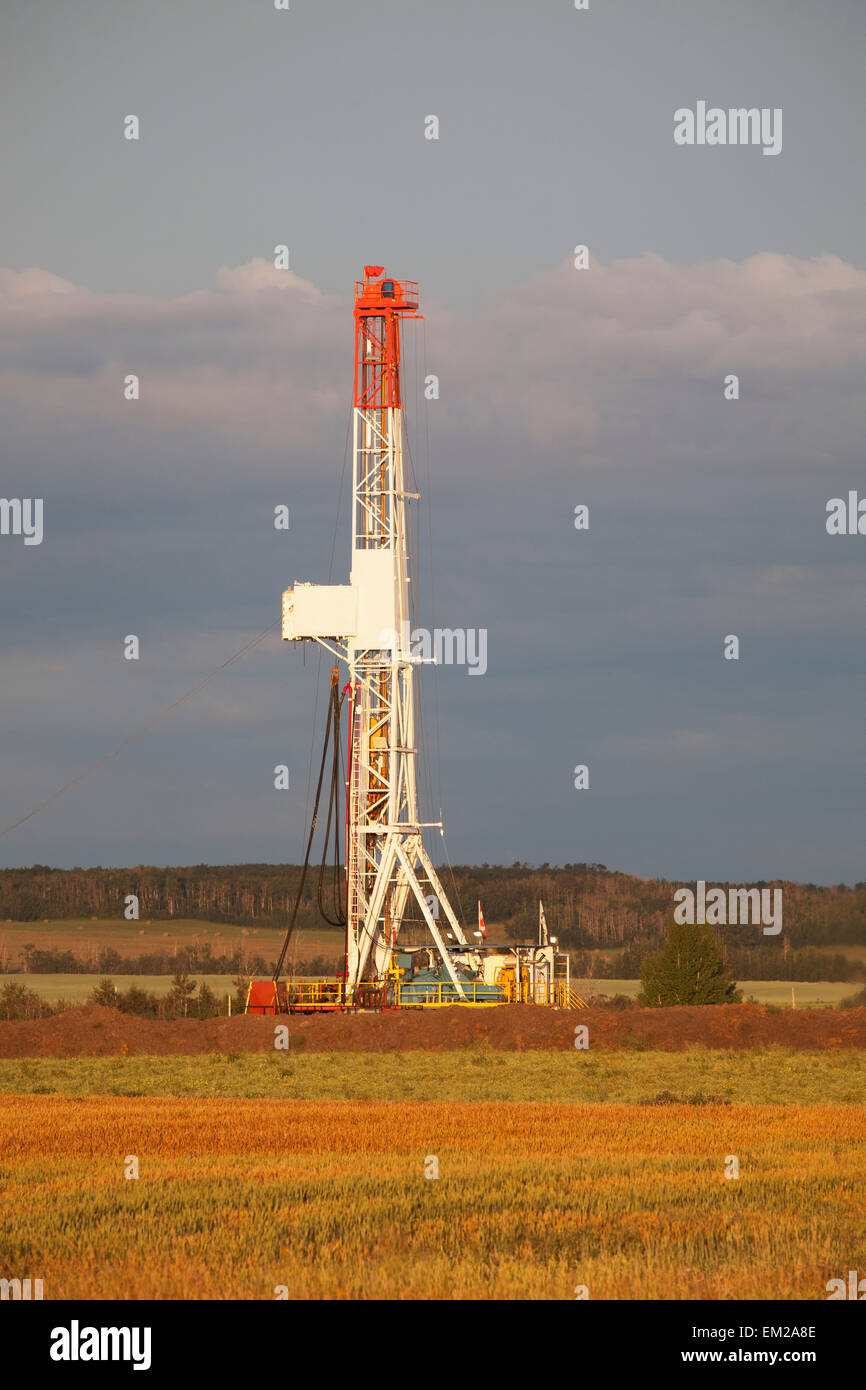 Oil field drills rigs hi-res stock photography and images - Alamy