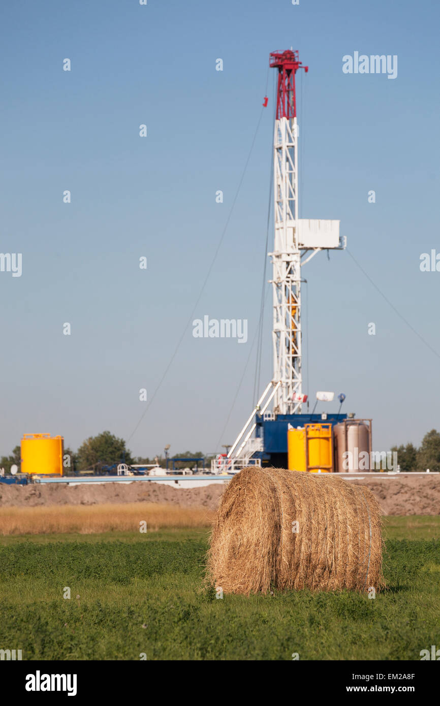 Round drills hi-res stock photography and images - Alamy