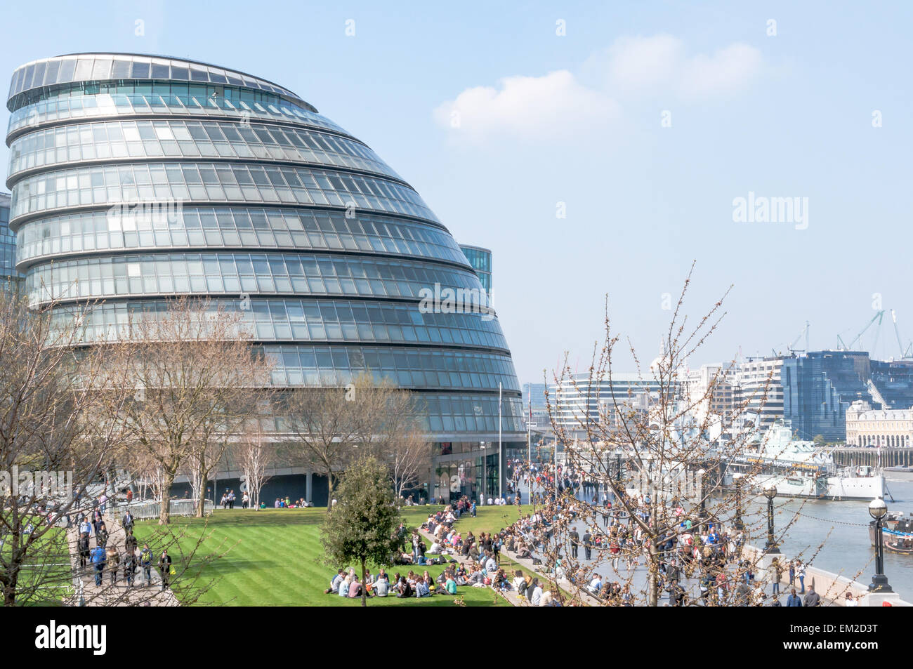 London glass and steel building international style hi-res stock ...