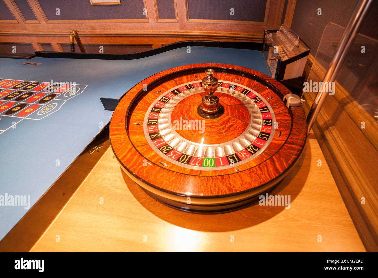 Roulette board hi-res stock photography and images - Alamy