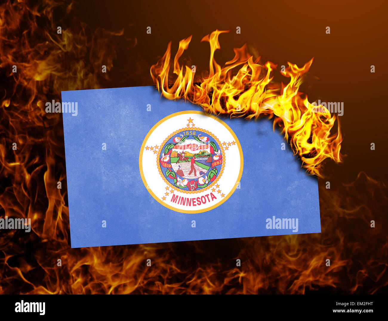 Us states minnesota flag hi-res stock photography and images - Alamy
