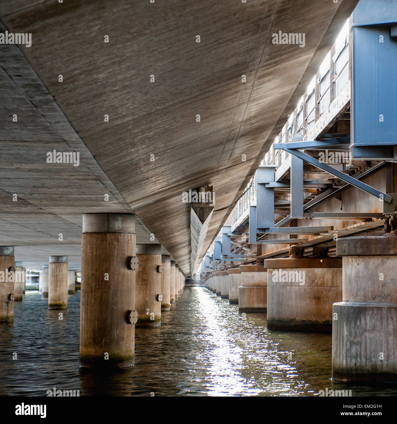 Concrete beam bridge hi-res stock photography and images - Alamy