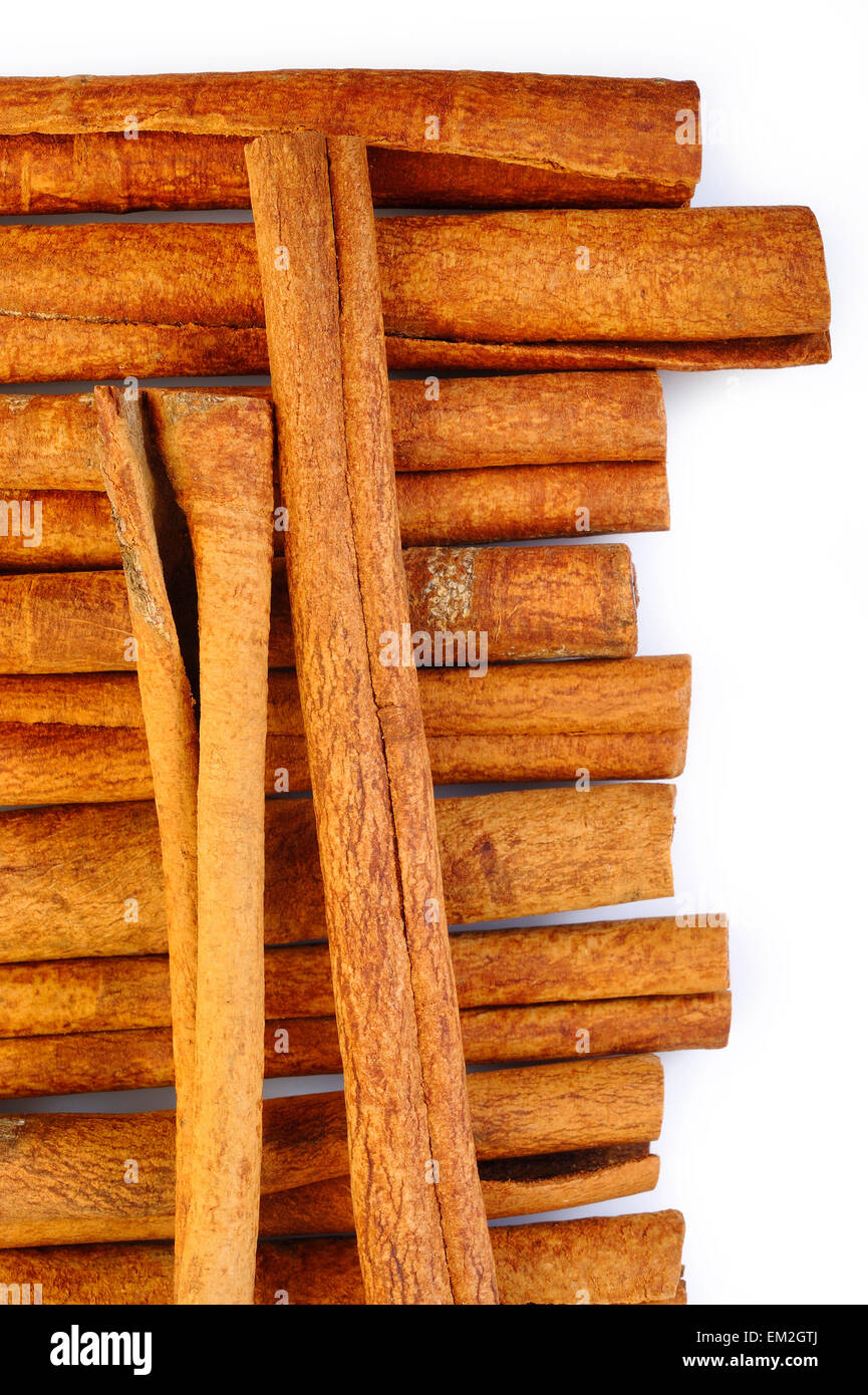 cinnamon stick spice on white background Stock Photo - Alamy