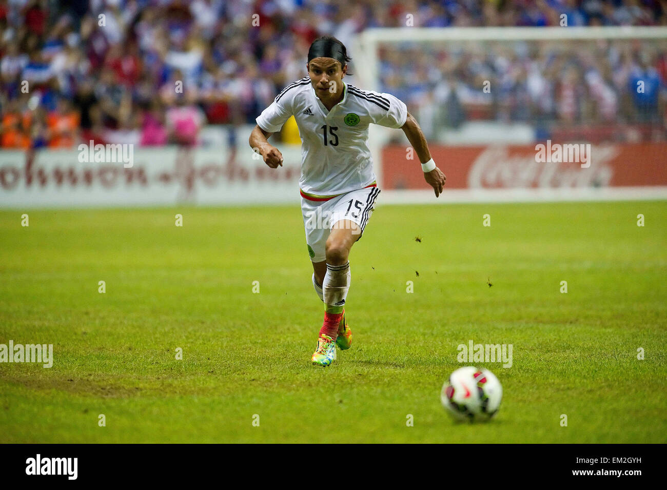 San Antonio, Texas, USA. 15th April, 2015. Mexico's Gerardo Flores #15 ...