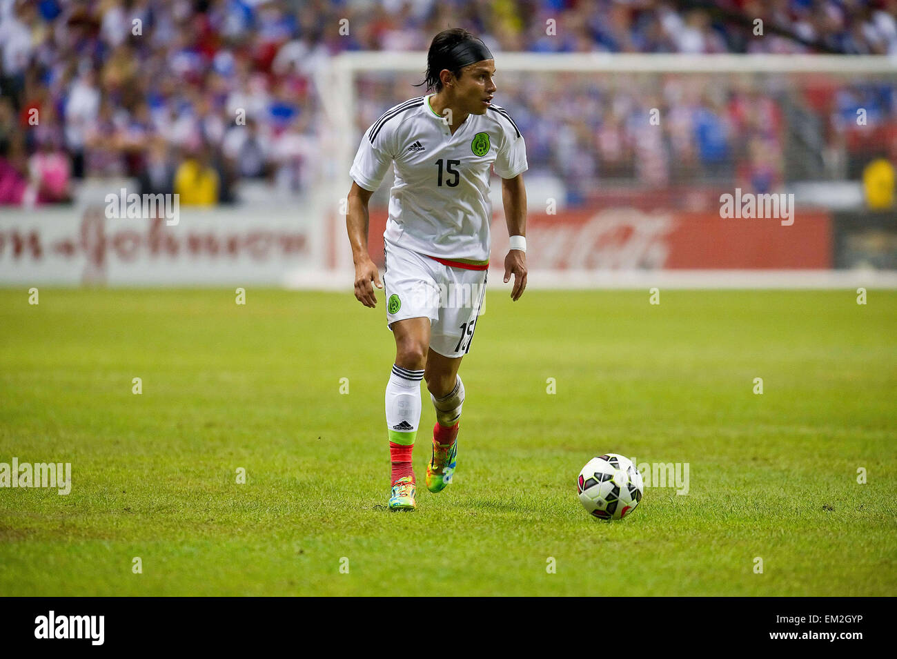 San Antonio, Texas, USA. 15th April, 2015. Mexico's Gerardo Flores #15 ...