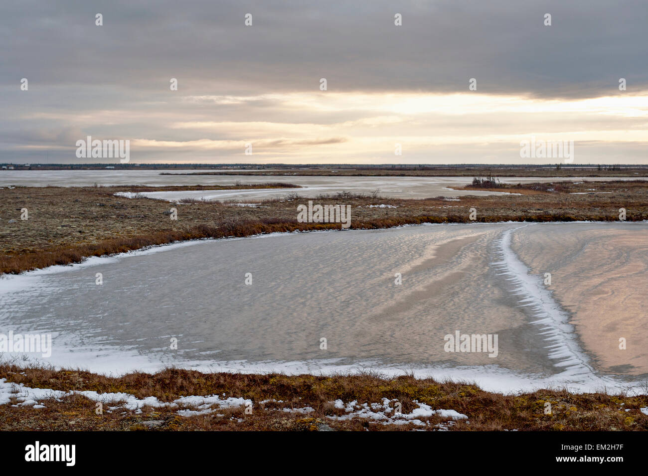 Ice patches hi-res stock photography and images - Alamy