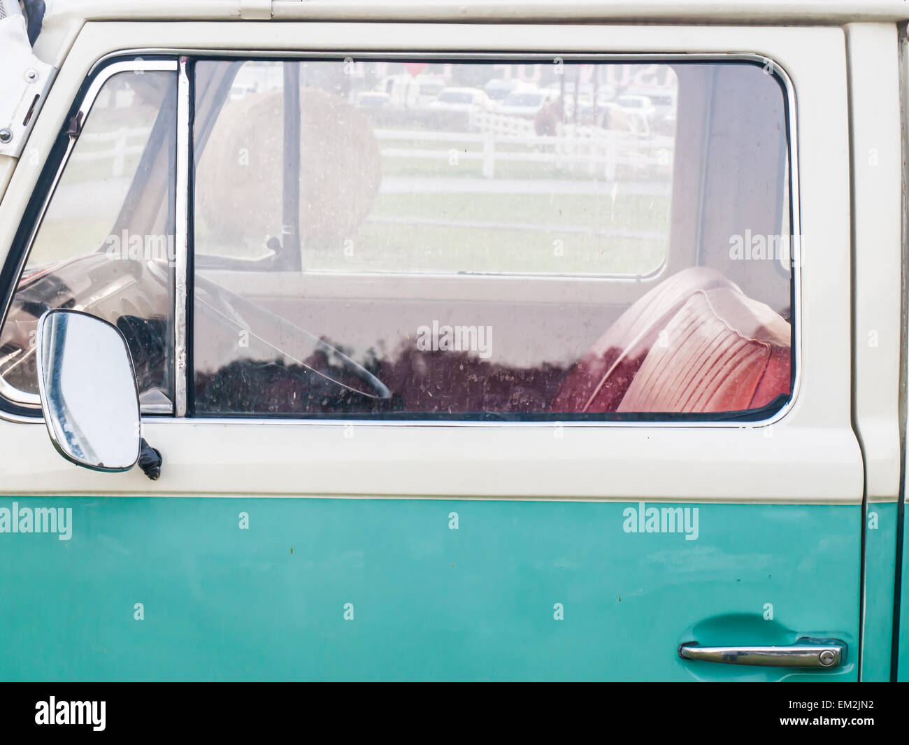 left window of vintage car profile Stock Photo - Alamy
