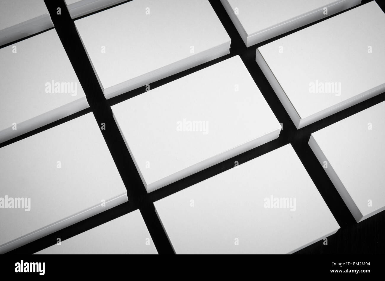 Empty cards hi-res stock photography and images - Alamy