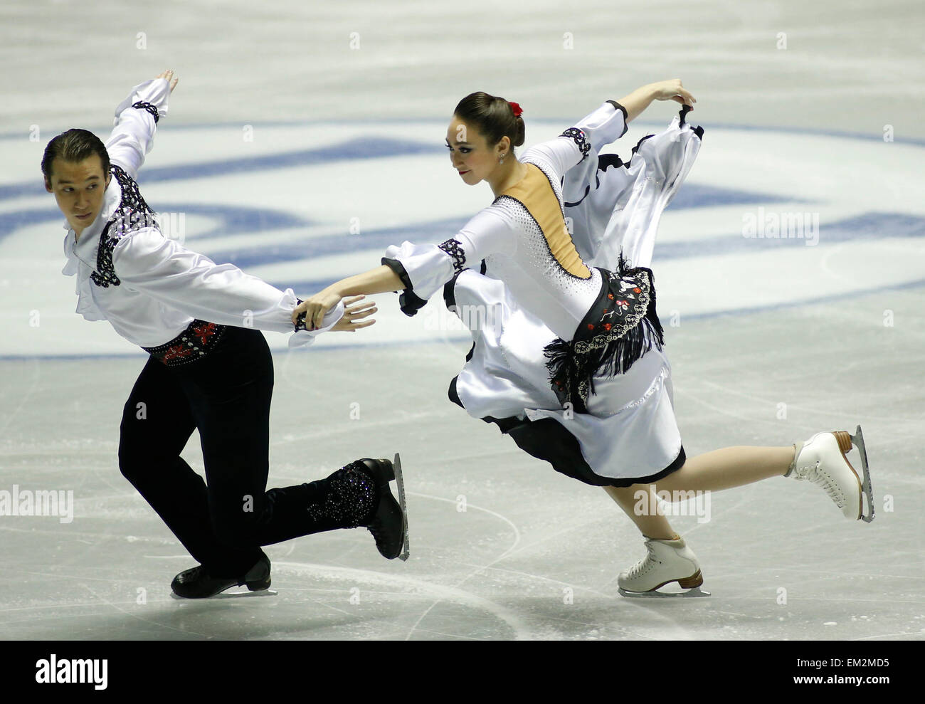 Tokyo, Japan. 16th Apr, 2015. Cathy Reed (R) and Chris Reed of Japan ...