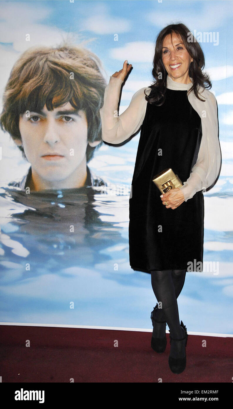 Olivia Harrison Stock Photos & Olivia Harrison Stock Images - Alamy