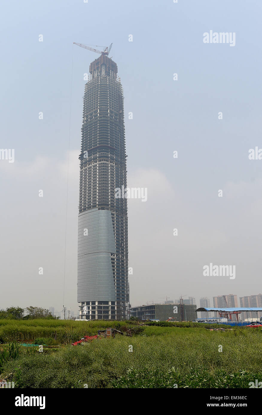 (150416) -- WUHAN, April 16, 2015 (Xinhua) -- Photo taken on April 16 ...