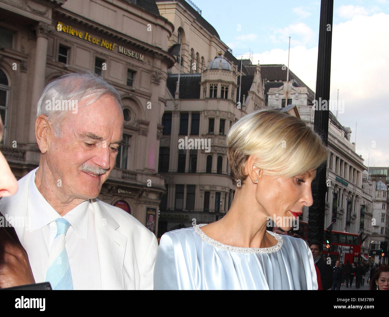 John Cleese And Jennifer Wade Stock Photos & John Cleese And Jennifer ...