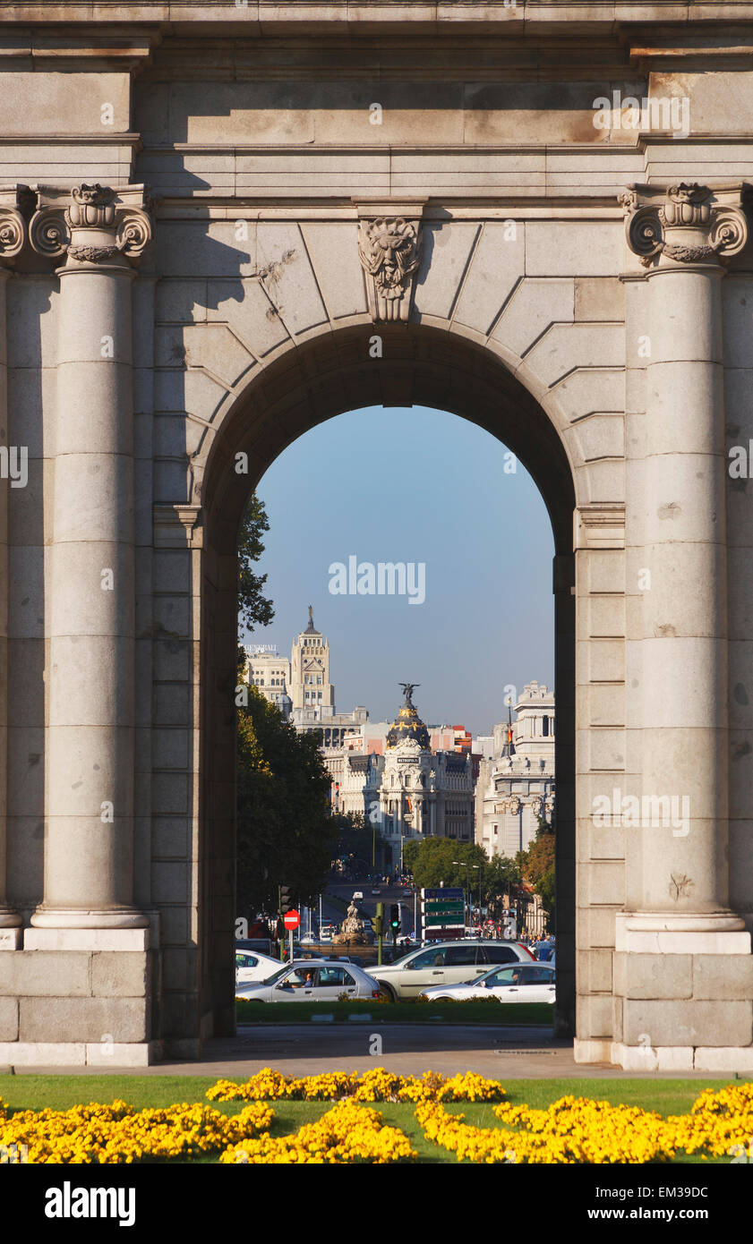 View Down Calle De Alcala Through The Puerta De Alcala The Alcala Gate ...