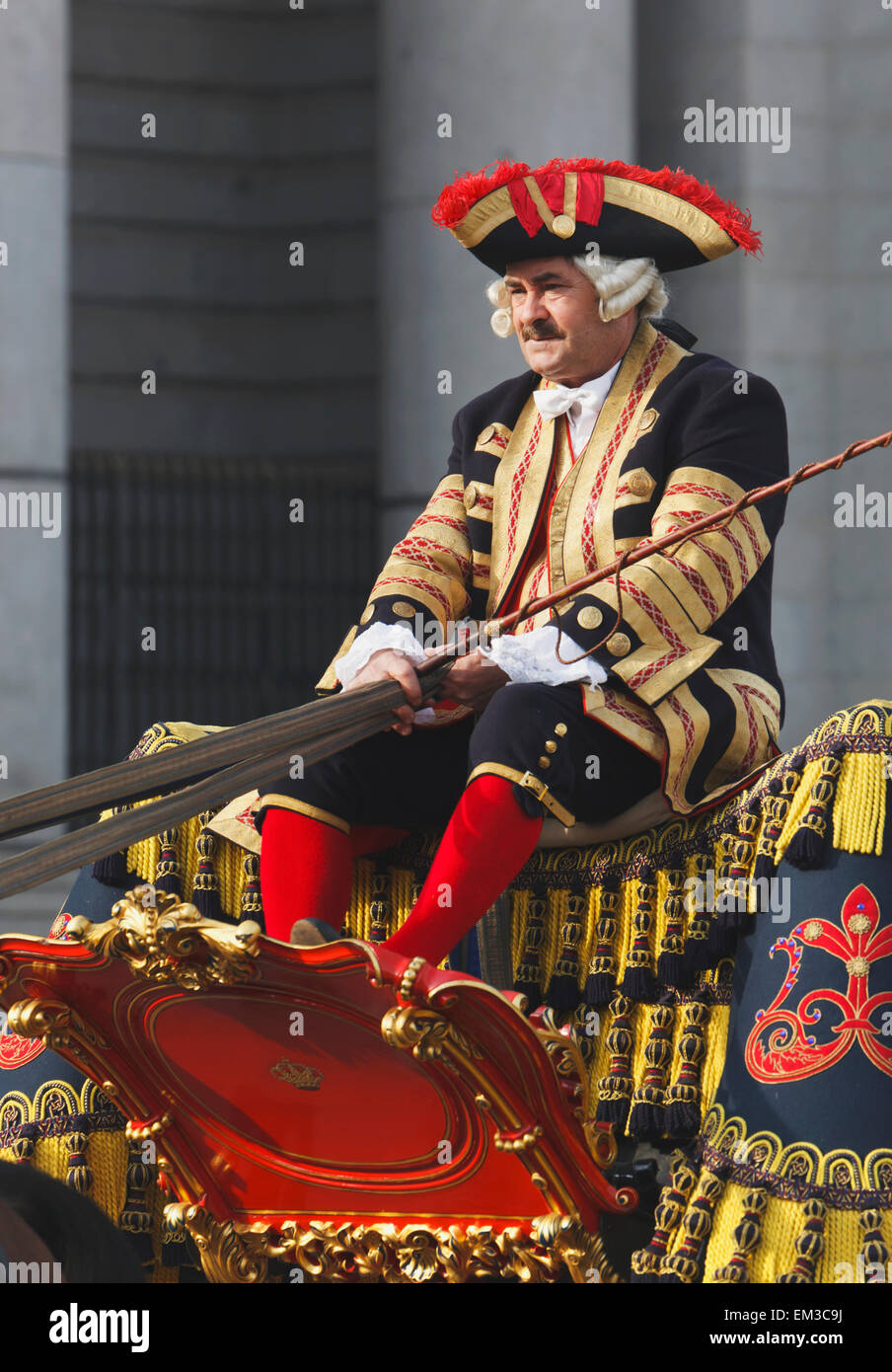 Royal horse drawn carriage coachman hi-res stock photography and images ...