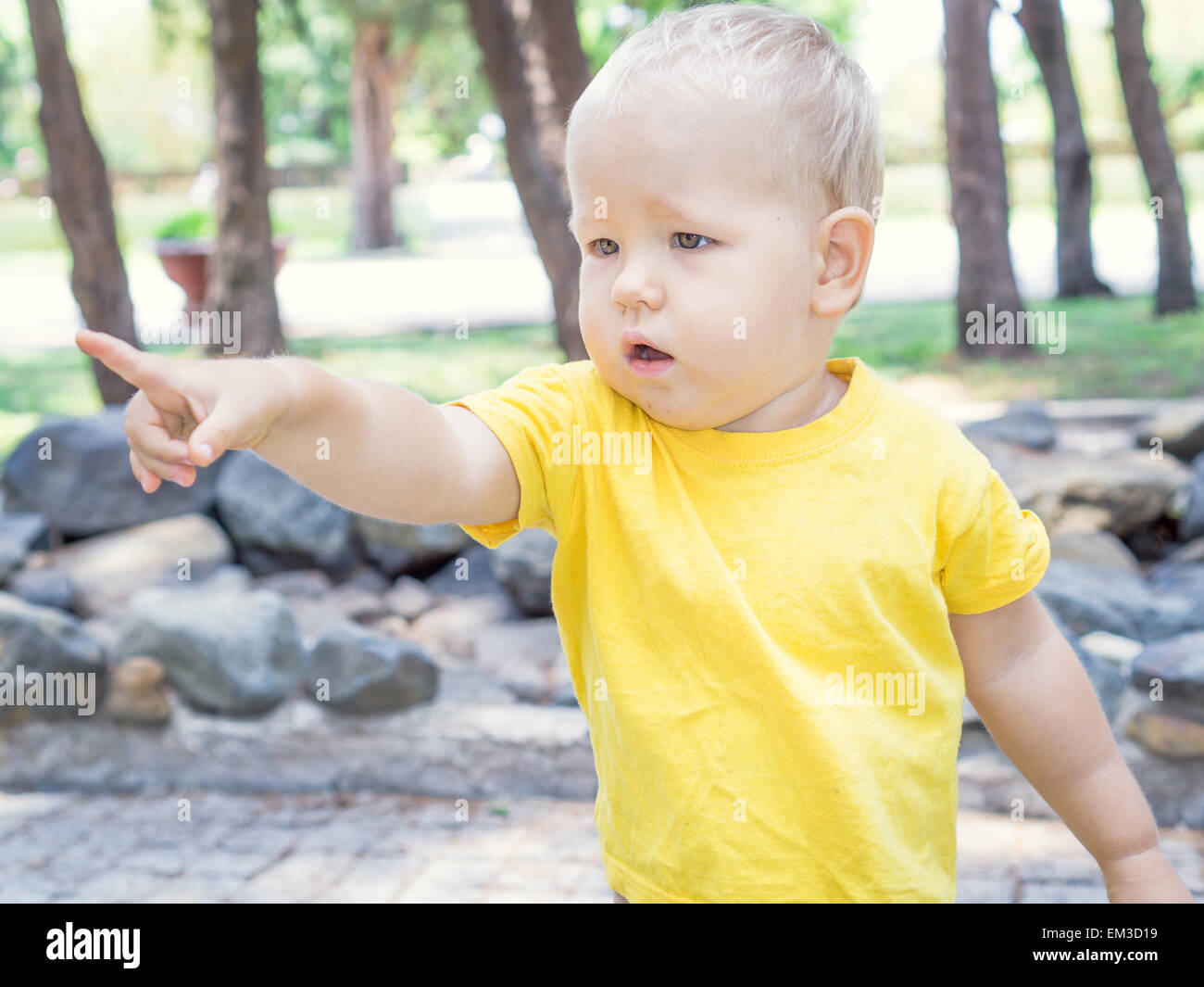 Baby pointing finger hi-res stock photography and images - Alamy