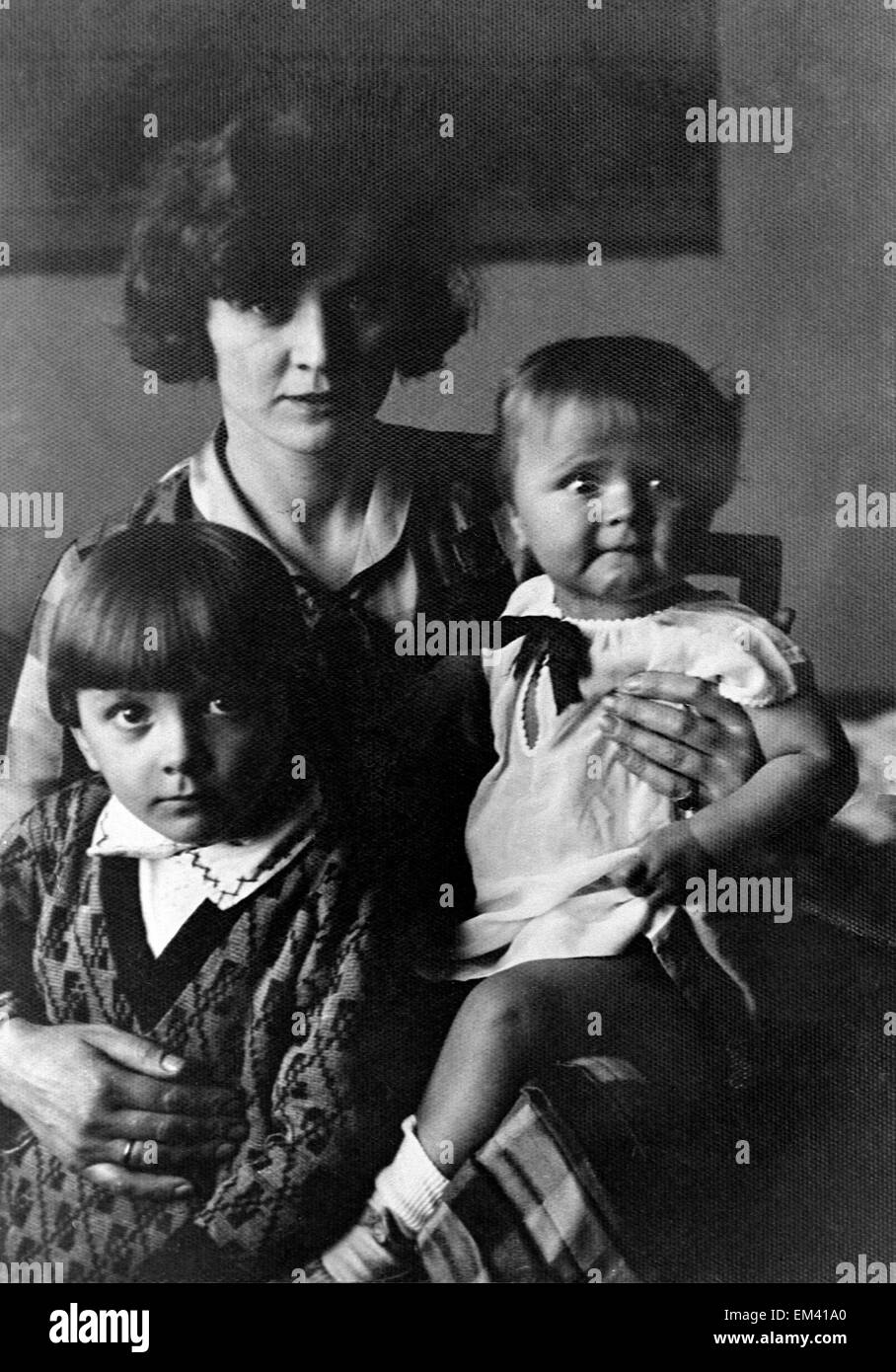 Polish family 1928 Stock Photo - Alamy