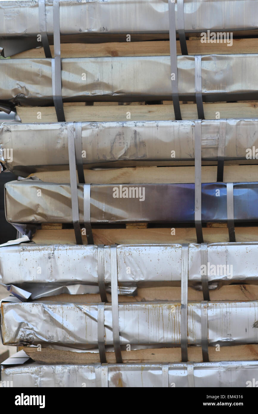 warehouse for shipping, handling and storage of sheet metal in packs ...