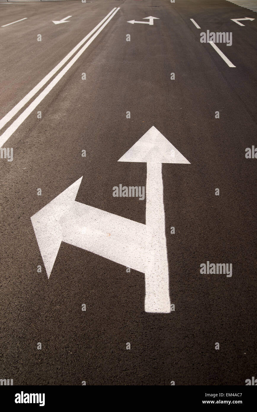 Road markings arrow hi-res stock photography and images - Alamy