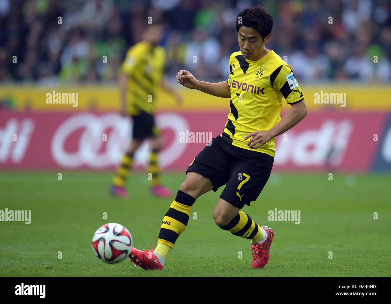 Moenchengladbach, Germany. 11th Apr, 2015. Dortmund's Shinji Kagawa in ...