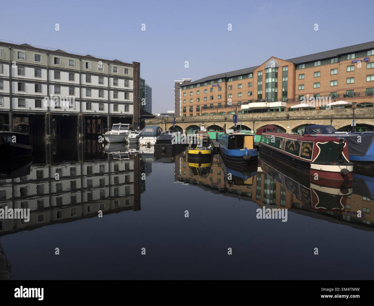 Canal basin victoria quays sheffield hi-res stock photography and ...